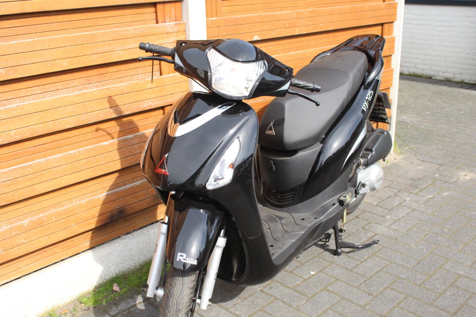 Turbho RX-125 kopen in Apeldoorn? Maaskant Scooters
